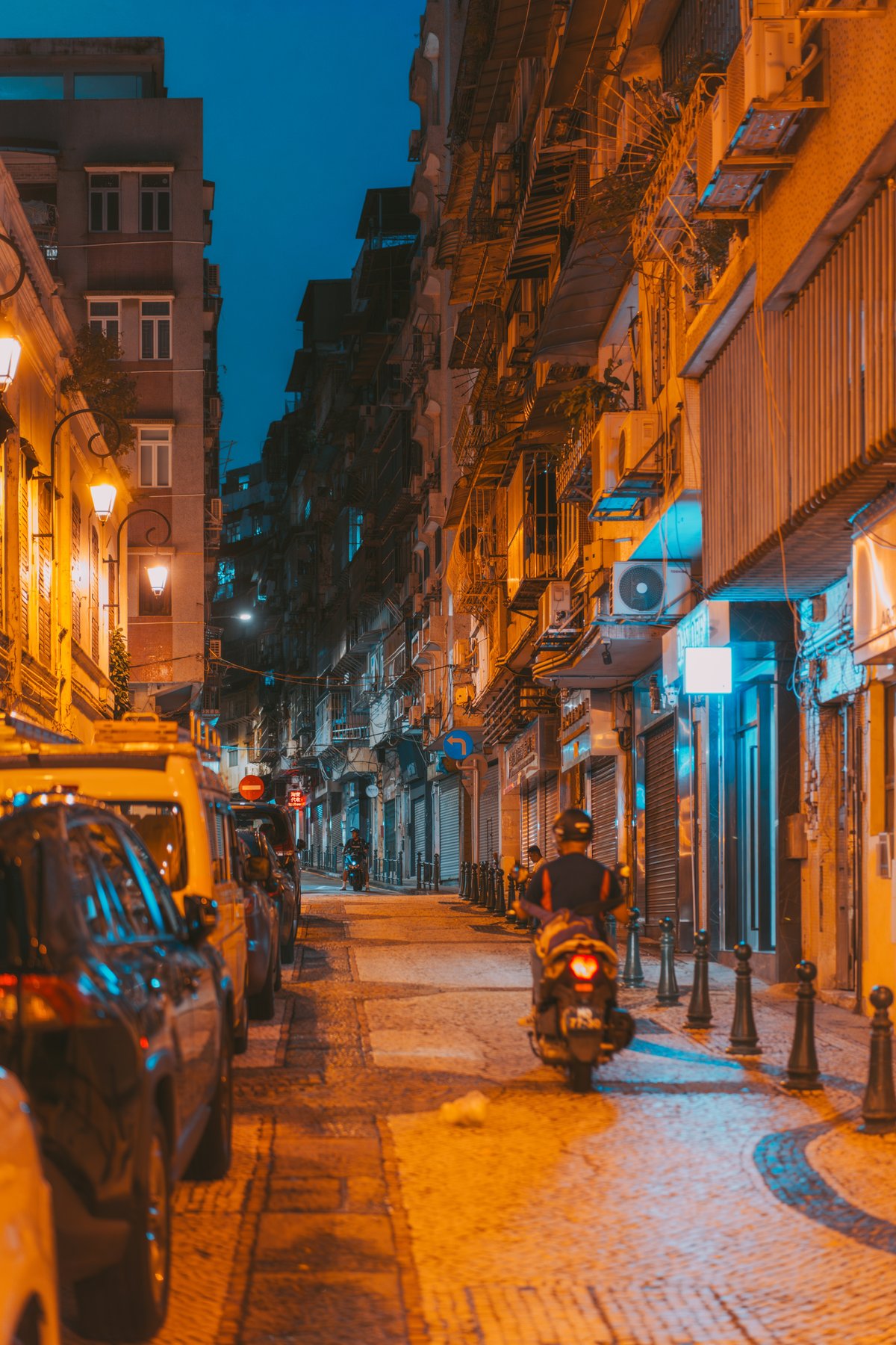 フィルムで歩く、マカオ。｜嵐が直撃した街で｜Kenta Mizune