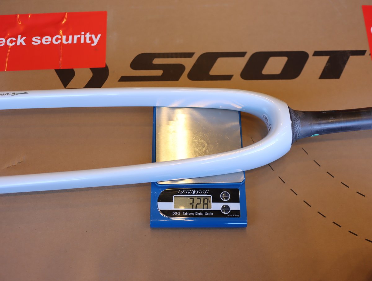 SCOTT ADDICT RC PRO 試乗車入荷・実測重量など｜BIKE SHOP FORZA の note（ブログ）です。