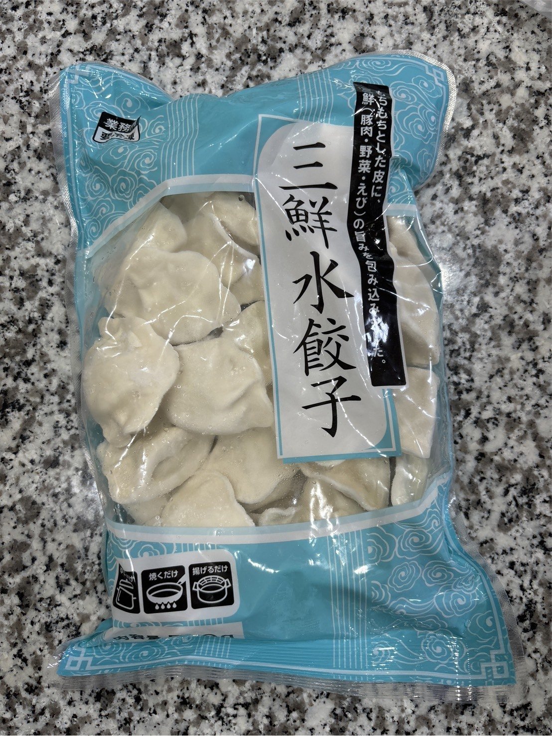 【業務スーパー】飯田商店の鍋つゆが神！ALL業スー食材で絶品鍋を作ってみた【検証レビュー】｜pugi@業スー店長歴10年