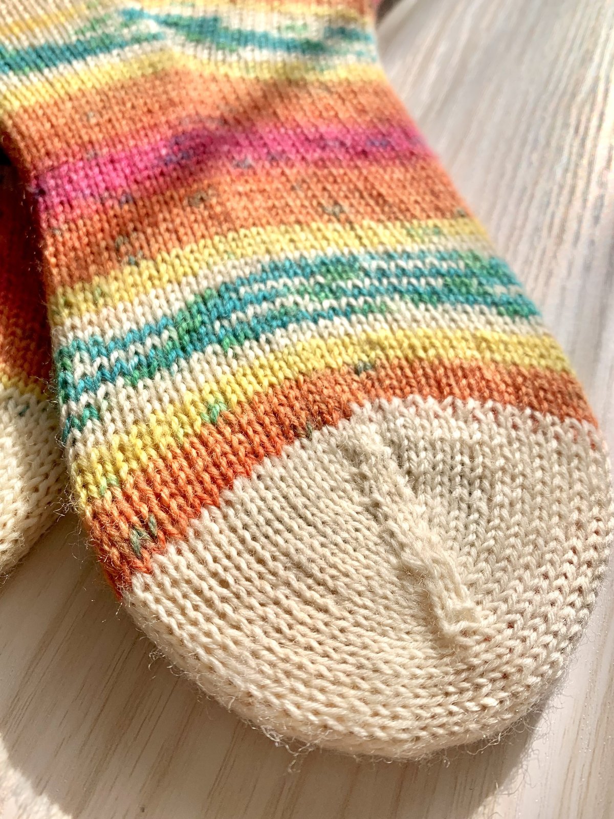 opal毛糸、新作の真夜中の夢編みました｜cotto mou/心躍る手編み靴下作家の備忘録