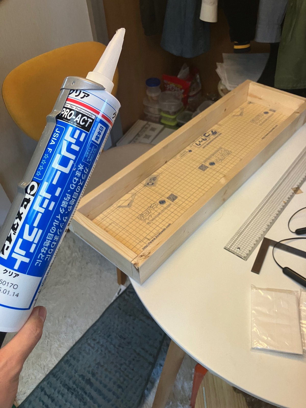 レジン239(型枠と研磨作業)｜takami