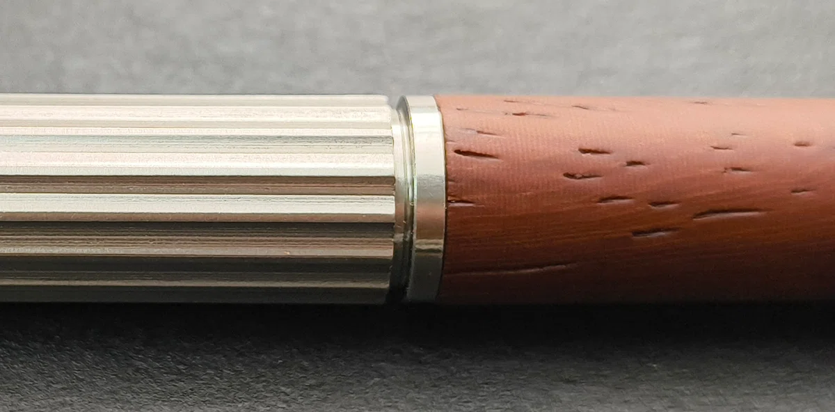 Dëff Refill Pen Jacket｜KAWEkollektor