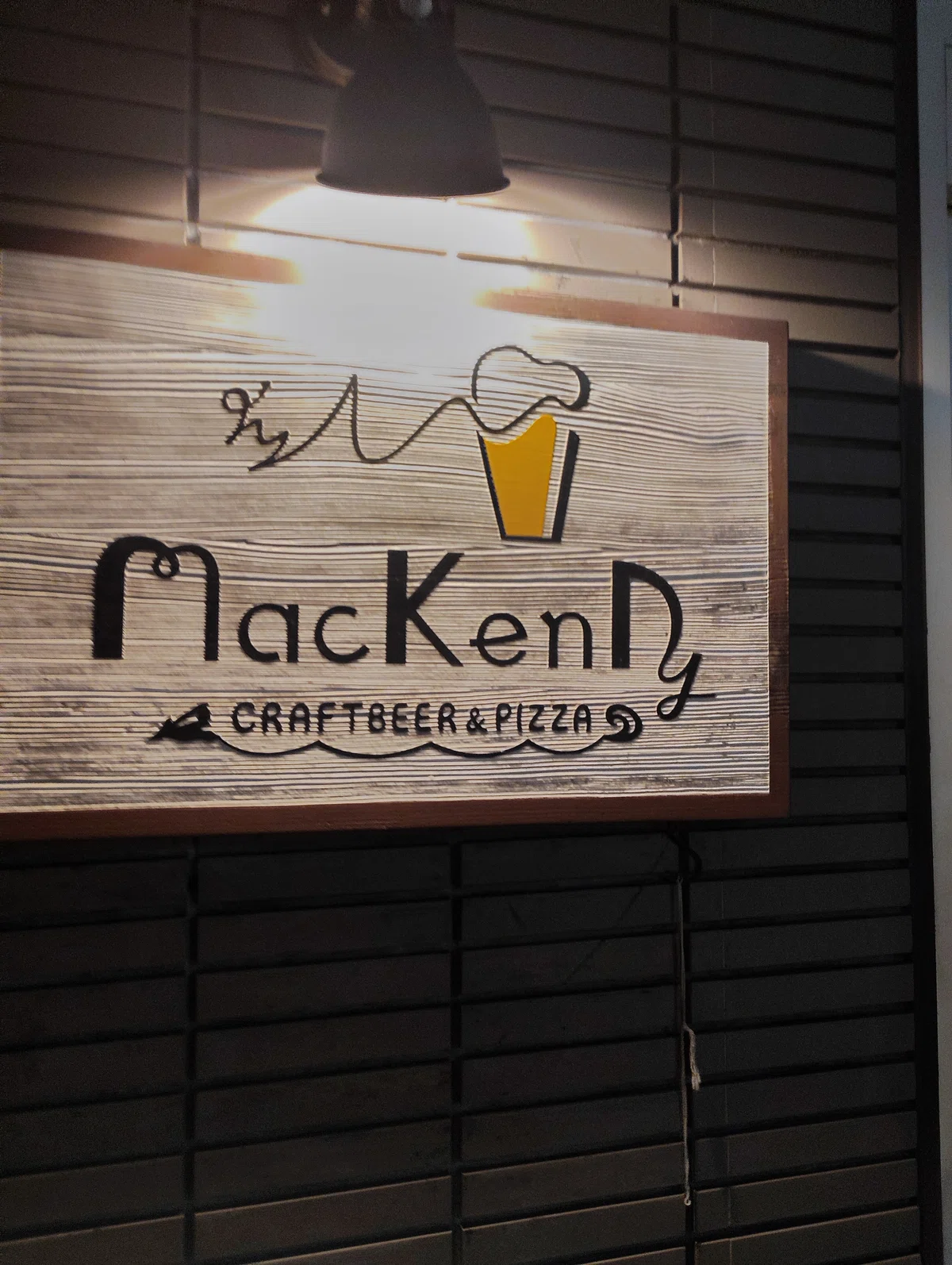 マッケンディー（MacKenDy／JR辻堂駅クラフトビール）で飲み比べを堪能しました(2026/2)｜クラフトビール飲み歩き飲み比べ＠スズキヒカル