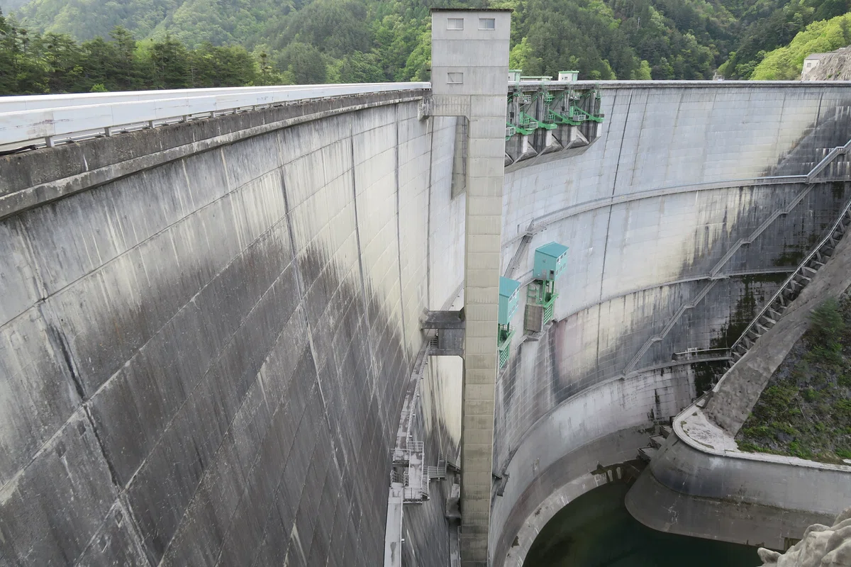 Koshibu Dam [Matsukawa Town, Nagano Prefecture A] | A prestigious arch ...