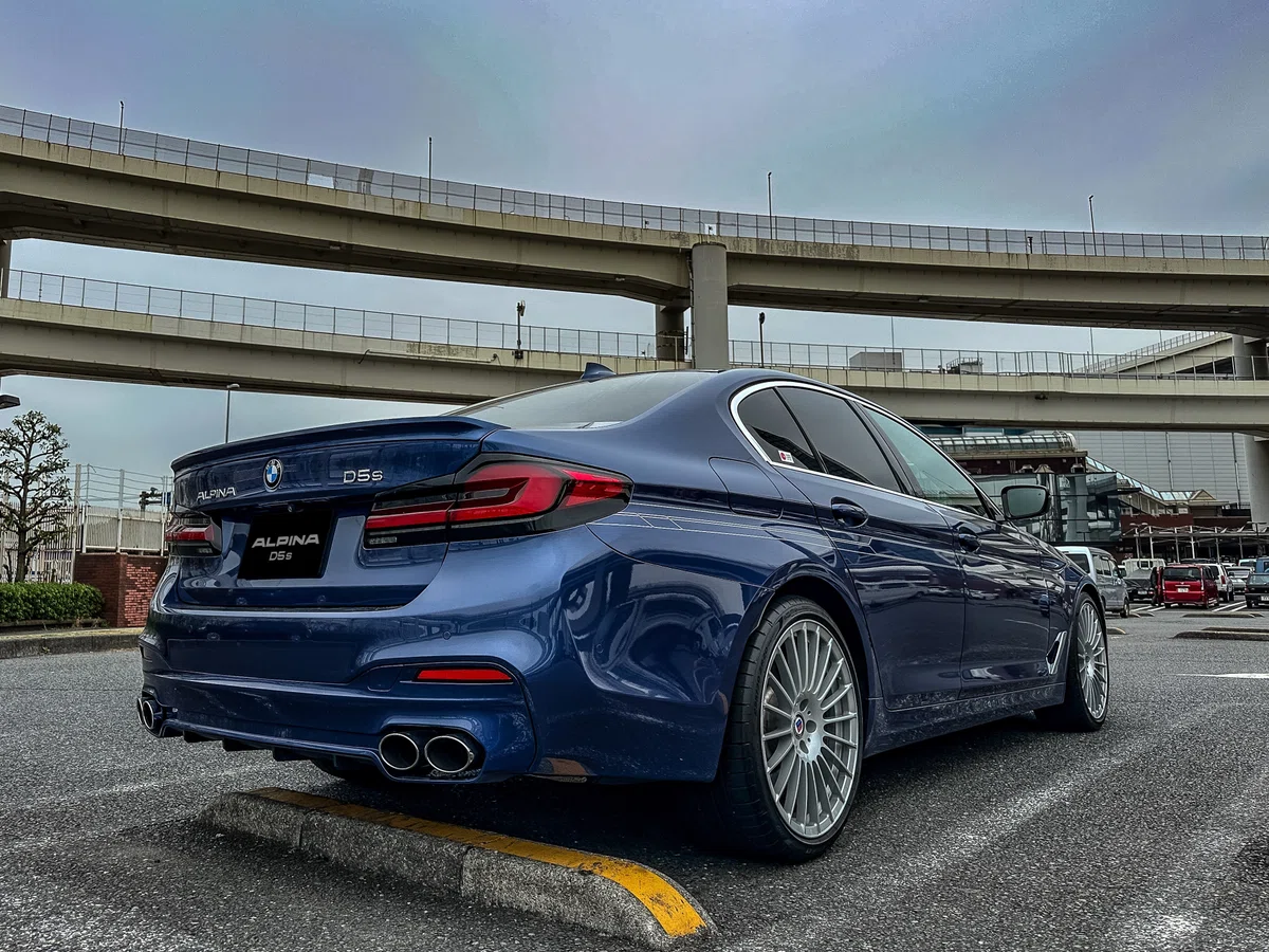 クルマ：ALPINA D5S(G30)テールライトを変えてみた（前期→後期LCIレトロフィット）｜@infinity.909