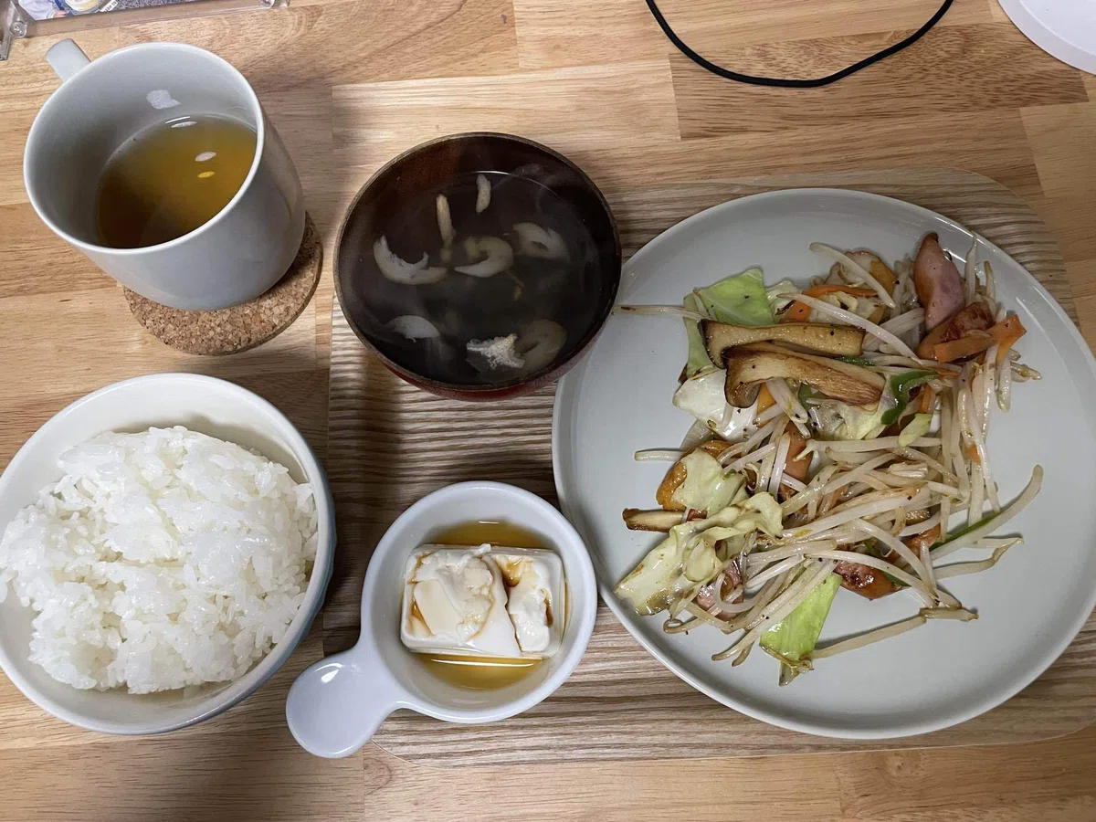 週3丸亀製麺、夜は見切り品。40代単身赴任のリアル食生活｜Roco｜限界リーマンのリアル