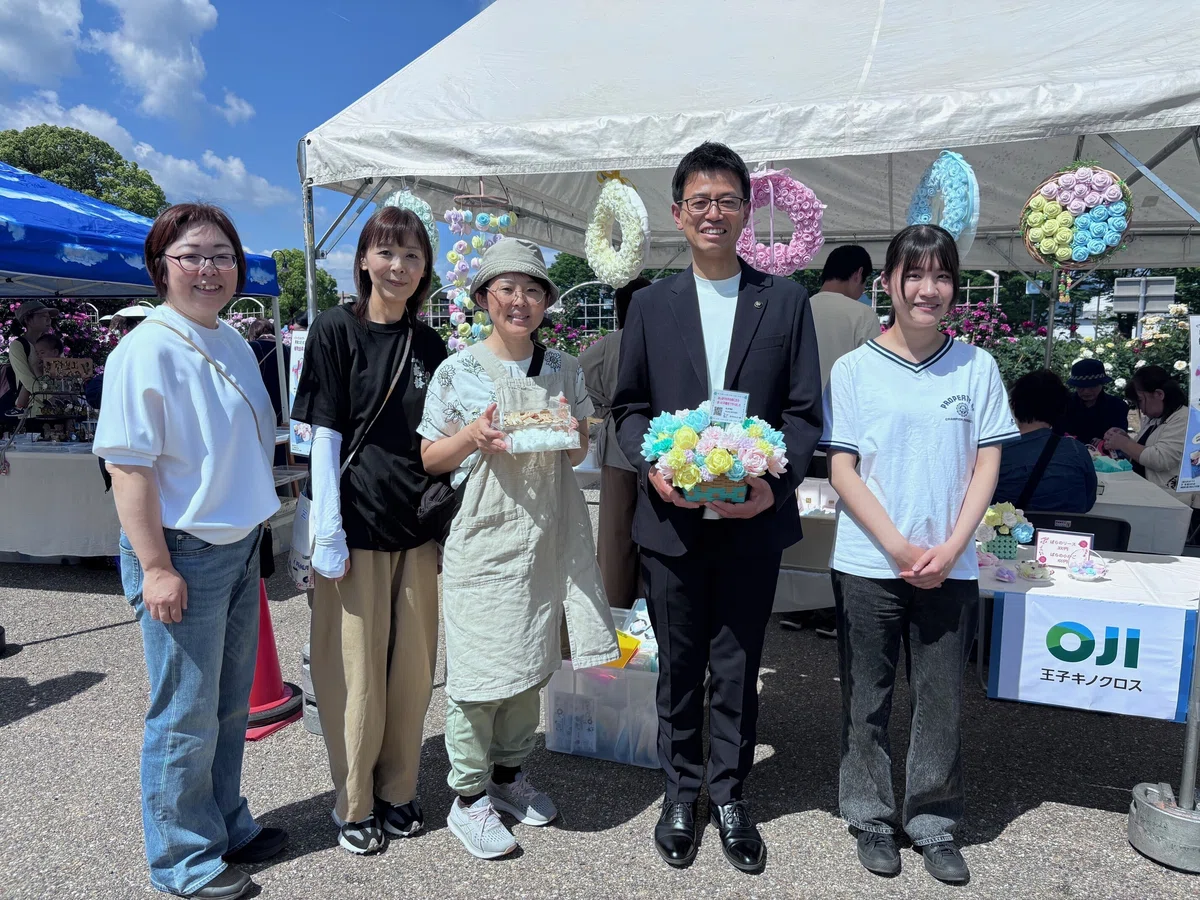 We held a workshop at the Fuji Rose Festival!｜王子グループ コミュニケーションフィールド ...