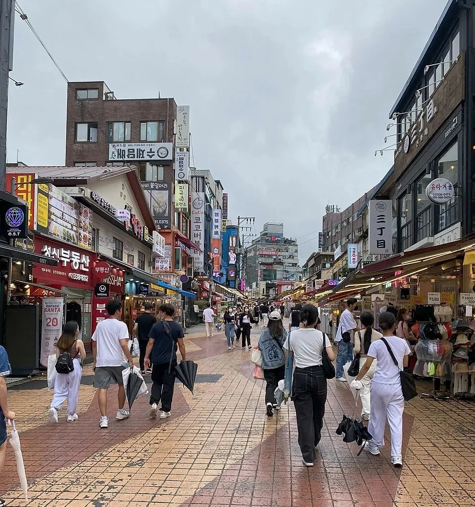 Taught by a Korean International Student | Where to Stay for Cafe ...