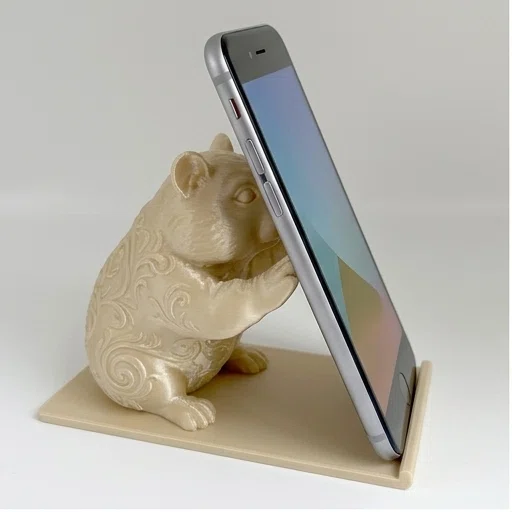 A Renaissance portrait smartphone stand featuring a Sapphire Hamster is ...