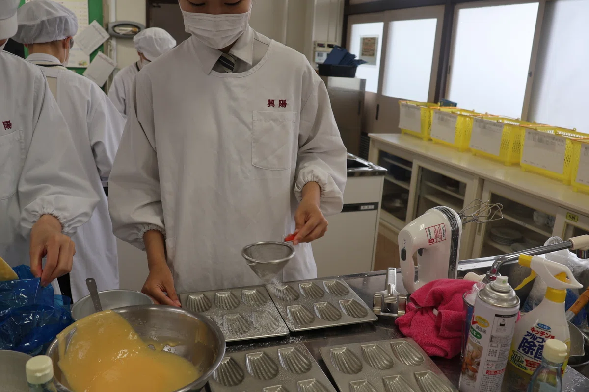 [Prefectural Koyo High School🧁🍩] Delivering smiles with handmade sweets ...