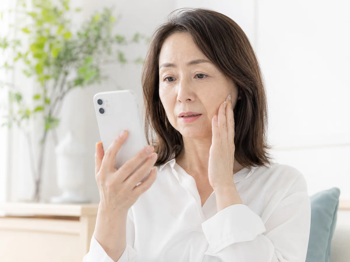 美容医療をしていれば、少しは老いにあらがえると思っていた。58歳でわかったこと｜Kazu｜58歳・現役美容ナース