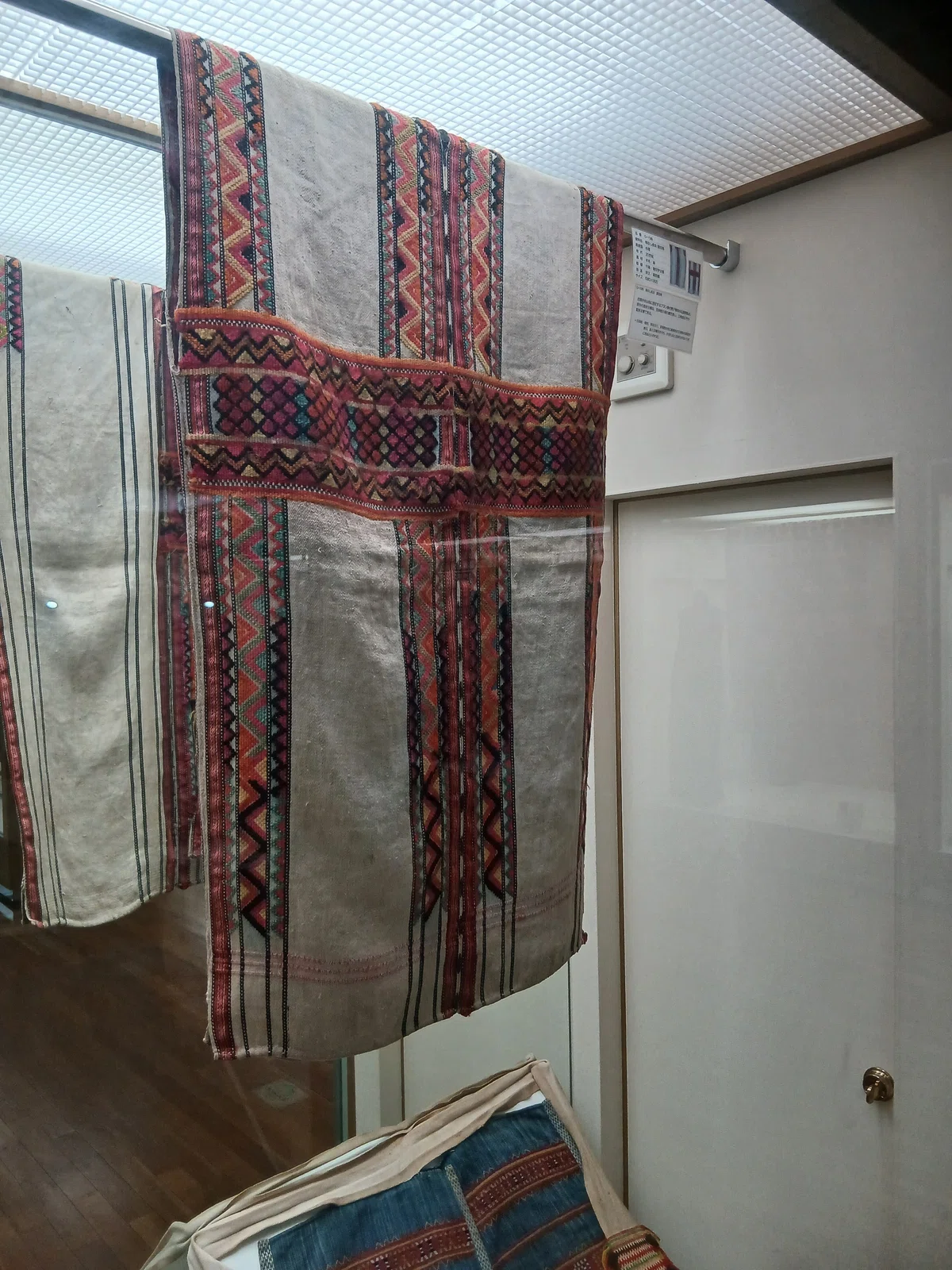 Exhibition of Traditional Costumes of the World｜さわたりさとる