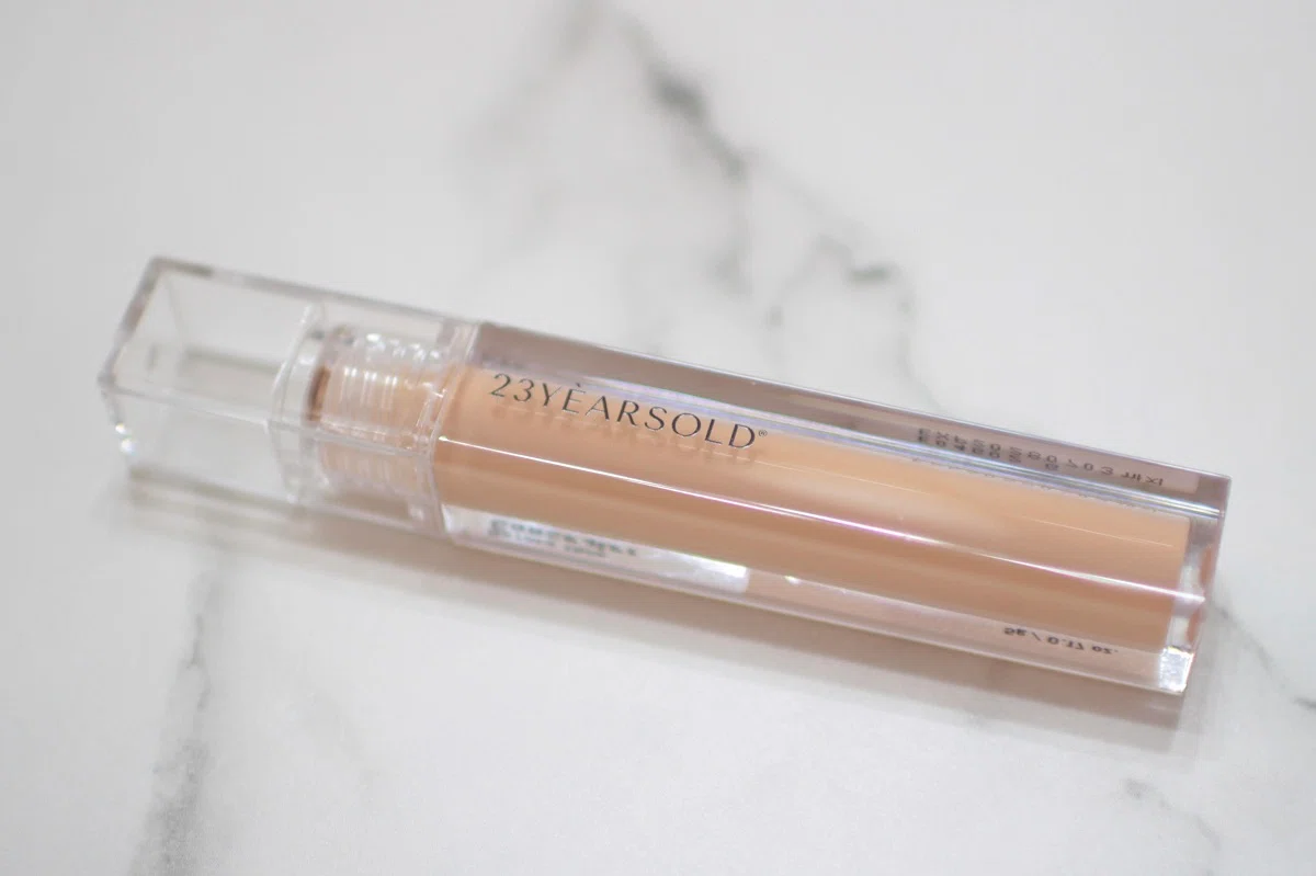 Makeup to Naturally Hide Acne | High-Coverage Liquid Concealer & Brush ...