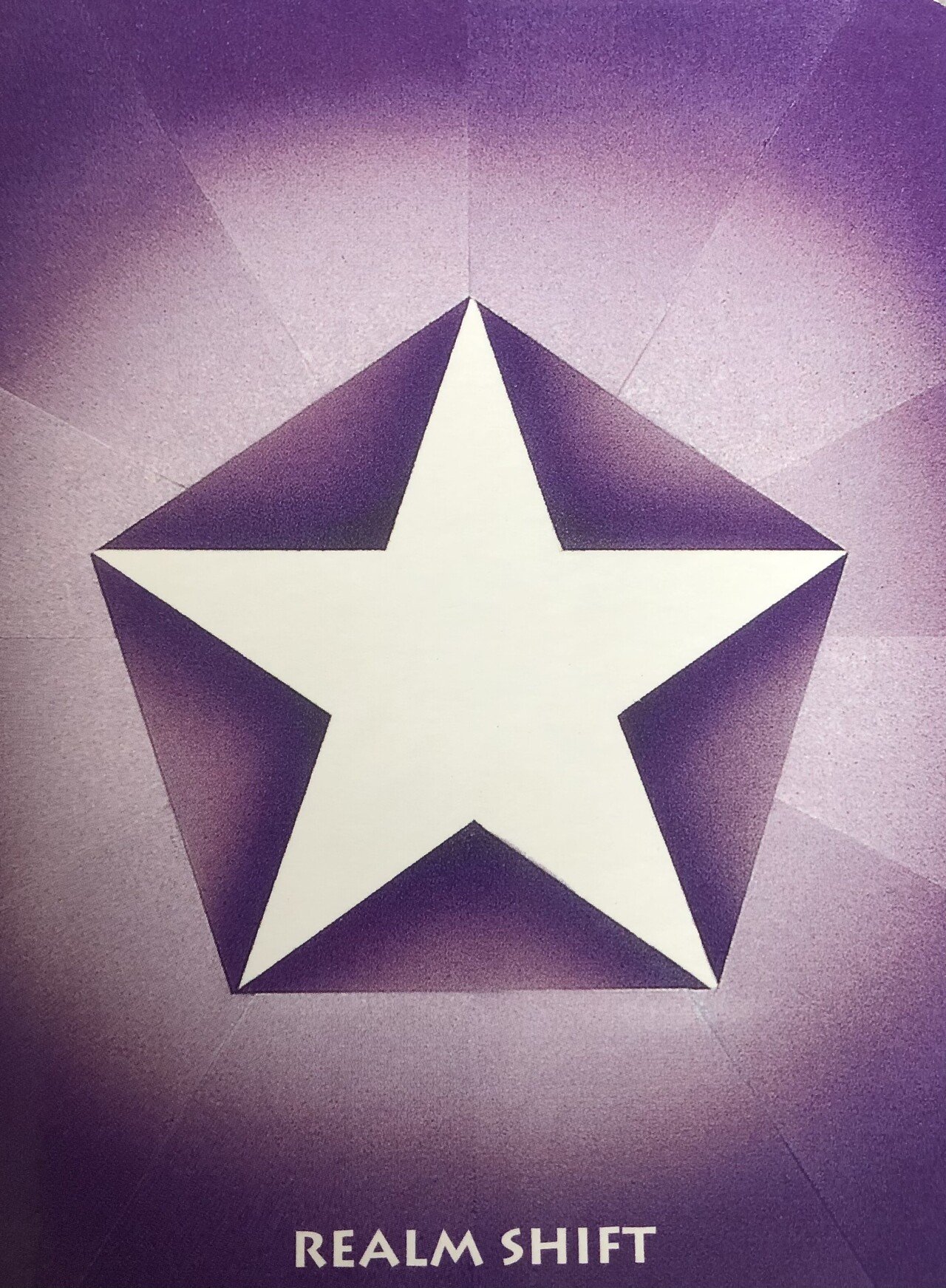 REALM SHIFT 領域のシフト 現実を繋ぎとめている手綱を少し緩めよ。 奇跡を産み出すには、余地が必要だ。 意識を大きく飛躍させ、何にも ...