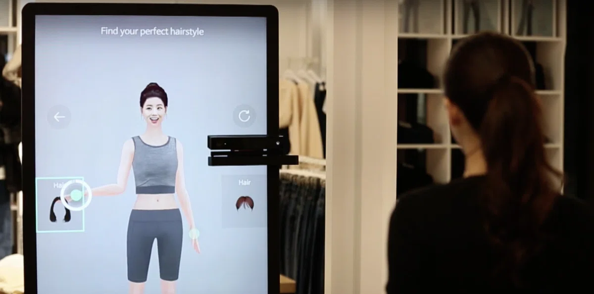 バーチャルフィッティング「FXMIRROR」、オフライン再興の鍵となるか｜fashion tech news