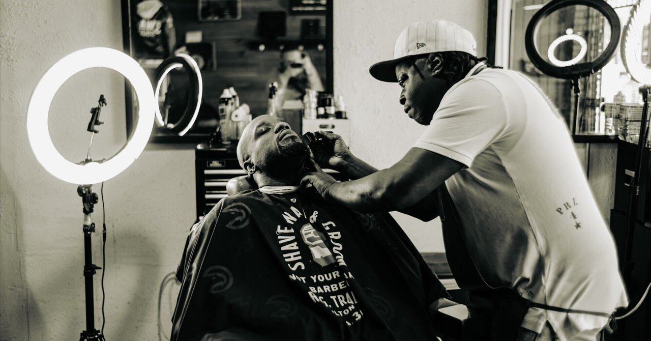 Barber ＜LEICA M10-P＞｜MOJA MOJA｜note