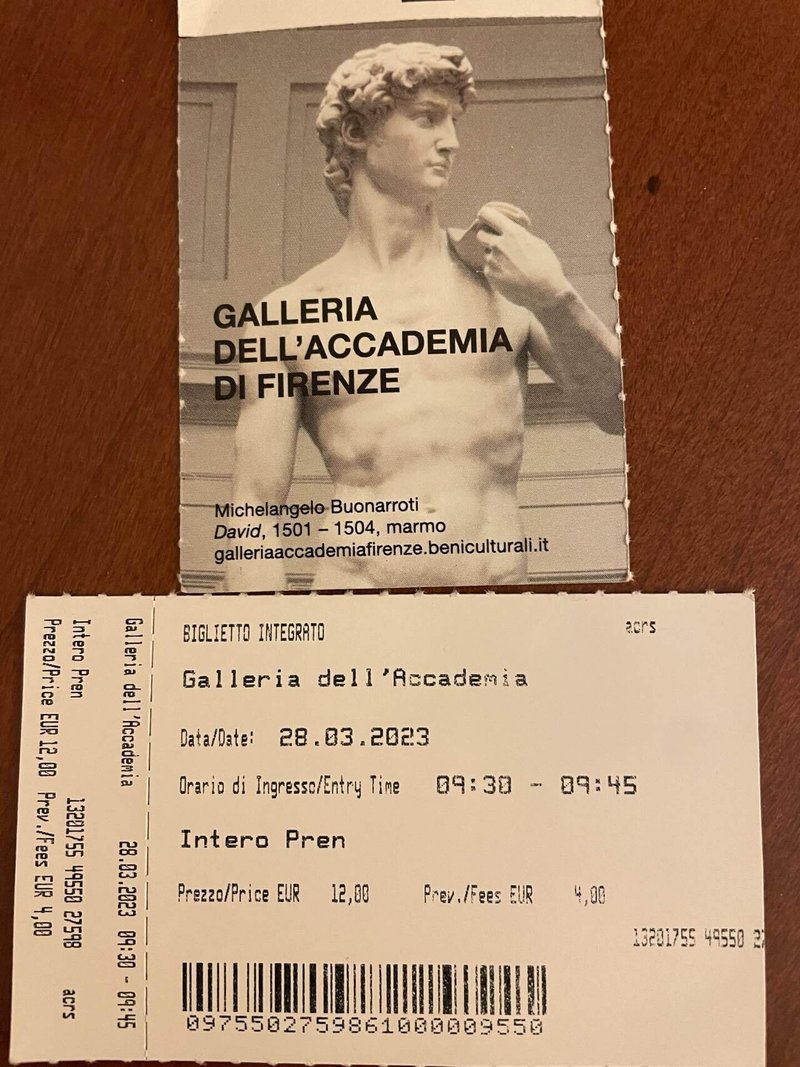 大混雑のアカデミア美術館で学びました。｜Yoko Yabe