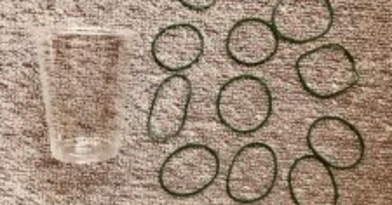【デイサービスレクリエーション（デイレク）】プラスチックカップを使って『輪ゴムはめゲーム』｜レクリエーション介護士（独身男性）の