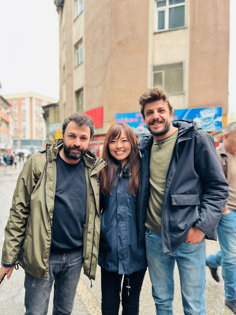 サントゥール奏者と初対面 そしてイフタール@クルドの村｜Erika Ueda｜note