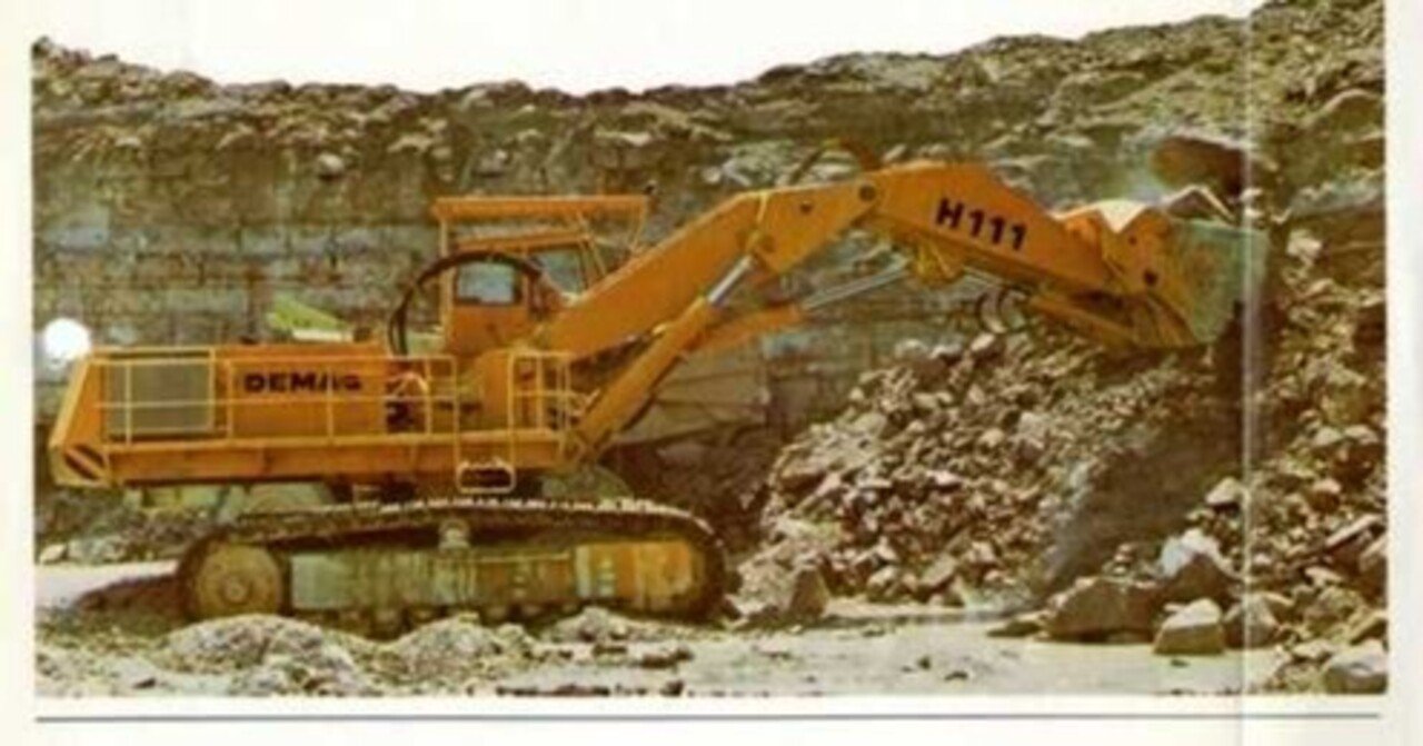 DEMAG H111 Loads Out More Rock At Lower Cost｜建設機械化ライブラリー｜note