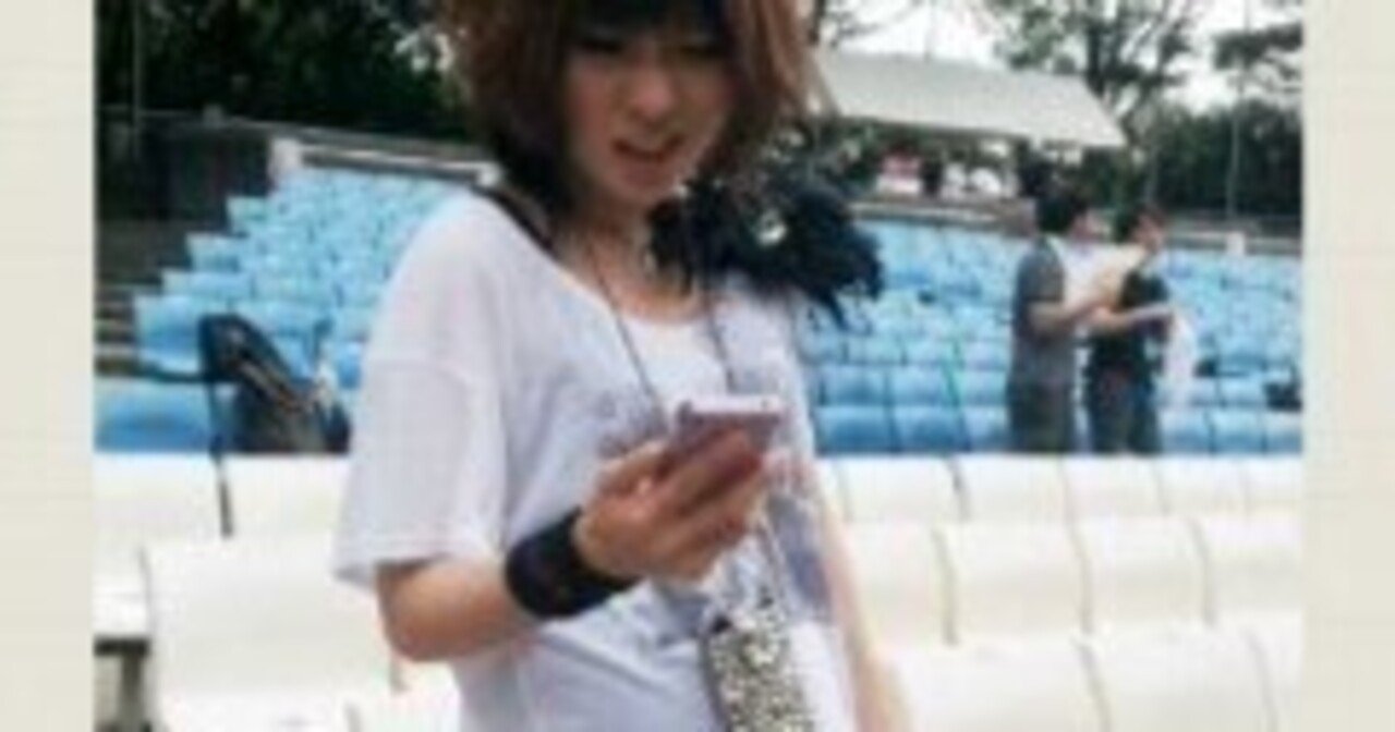 野外音楽堂と晴れ女｜植田真梨恵 / Marie Ueda