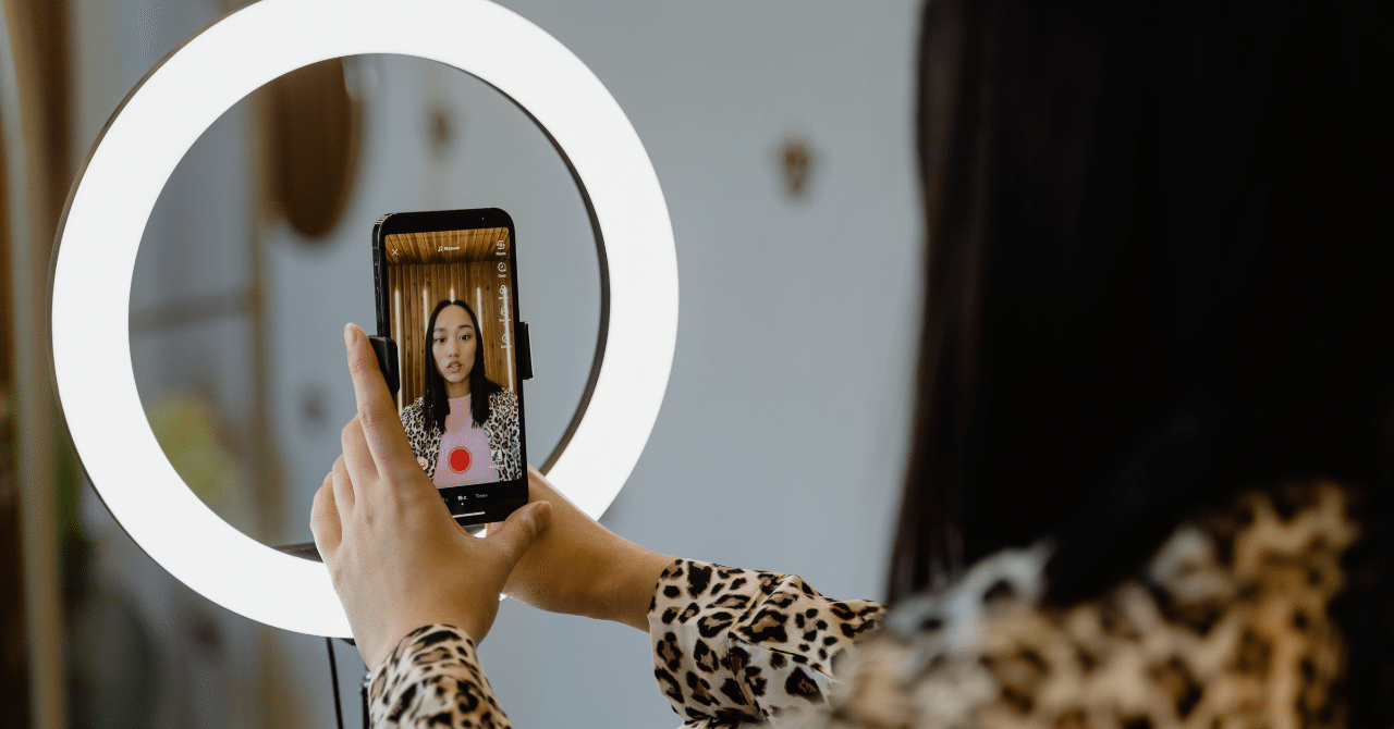 就活に失敗した大学生が、フォロワー350万人のTikTokerになるまで｜CEREAL TALK（シリアルトーク）