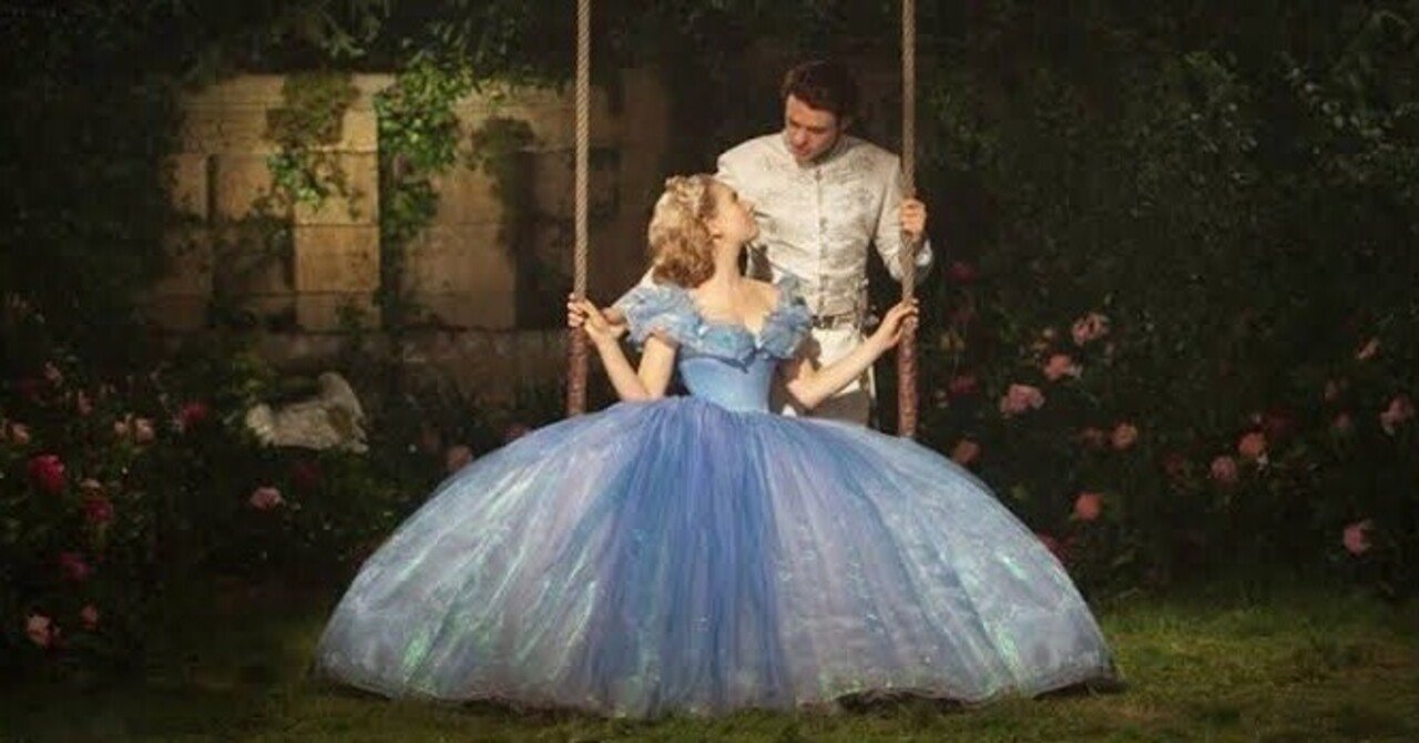 No.19, 実写版映画 シンデレラ👗💙|華虹(かな) No.19, 実写版映画 シンデレラ👗💙|華虹(かな)