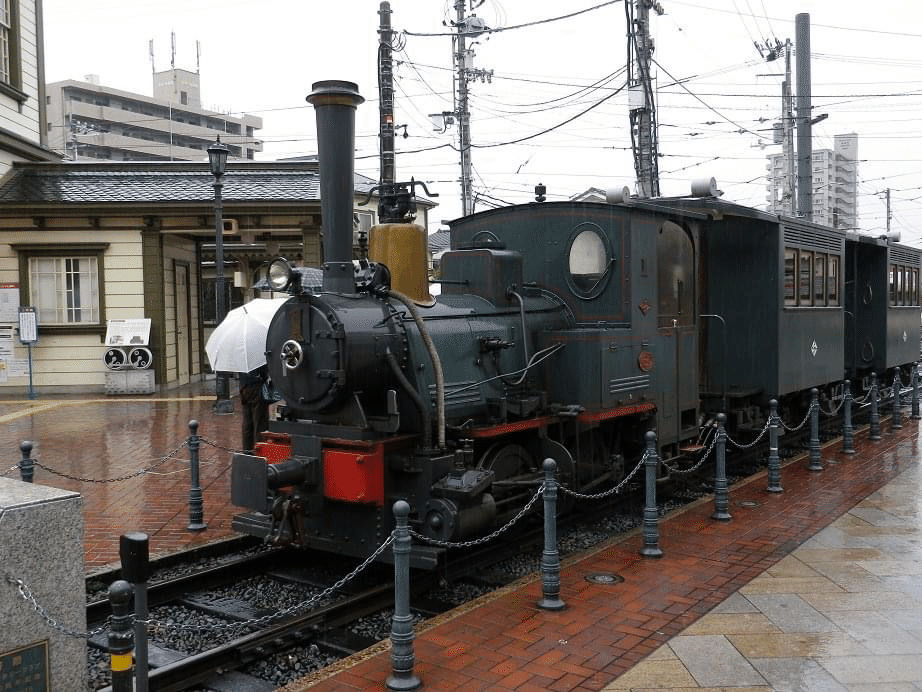 松山の坊ちゃん列車｜桔梗の花🇯🇵 도라지🇰🇷