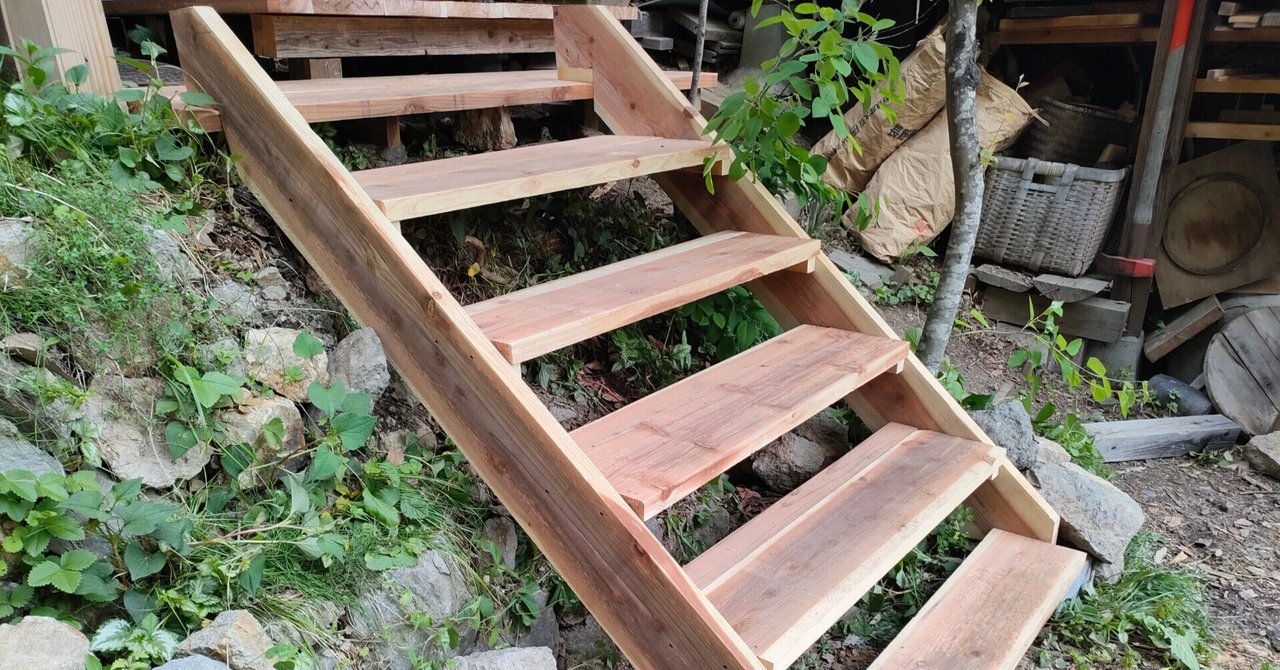 ベランダからの階段｜shanthi-usui