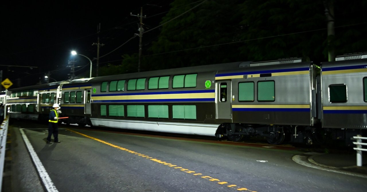 2023年5月16日 JR東日本E235系1000番台（F-27編成、F-28編成）グリーン車 J-TREC横浜事業所出場｜Y_TREport