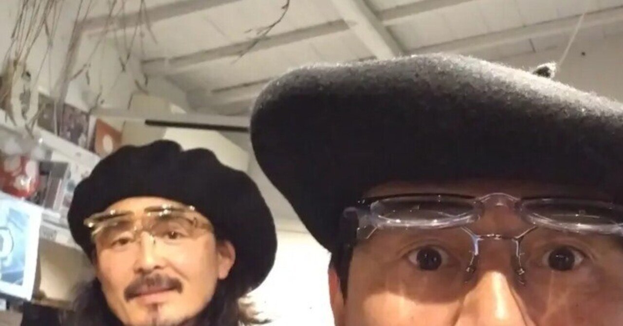 跳ね上げ式の眼鏡|HEADS by TOSHIMI WATANABE 跳ね上げ式の眼鏡|HEADS by TOSHIMI WATANABE