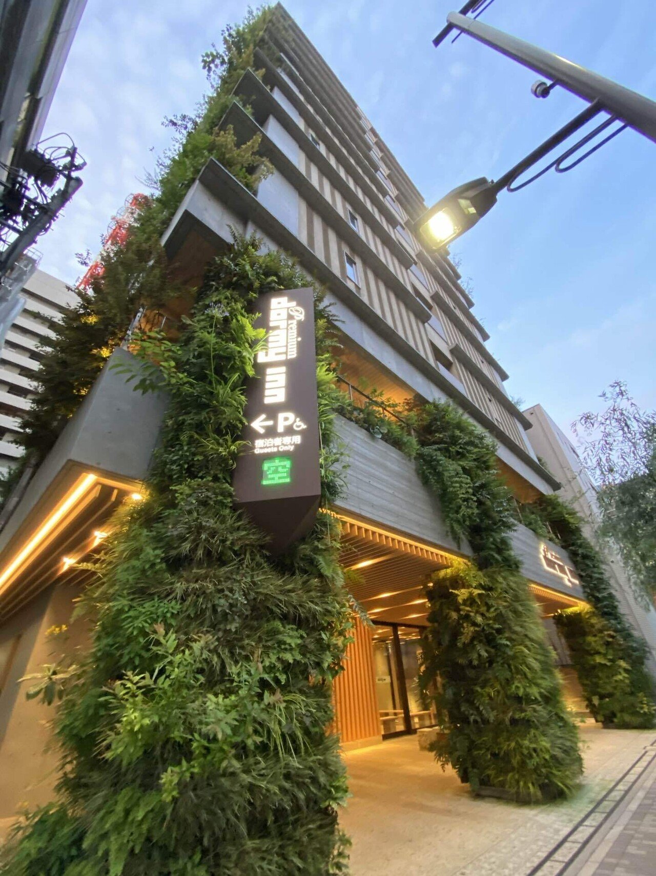 東京建築巡り〜銀座の森の中から出現したような建物 ｜東京の建築&アート巡りオタク@tanrock