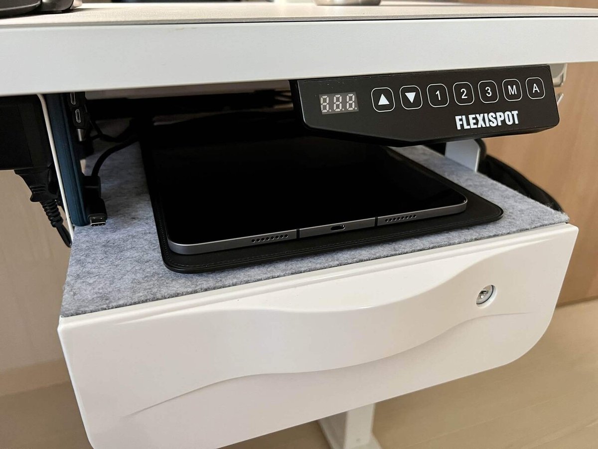 iPhone・iPadは裸で使う｜KK