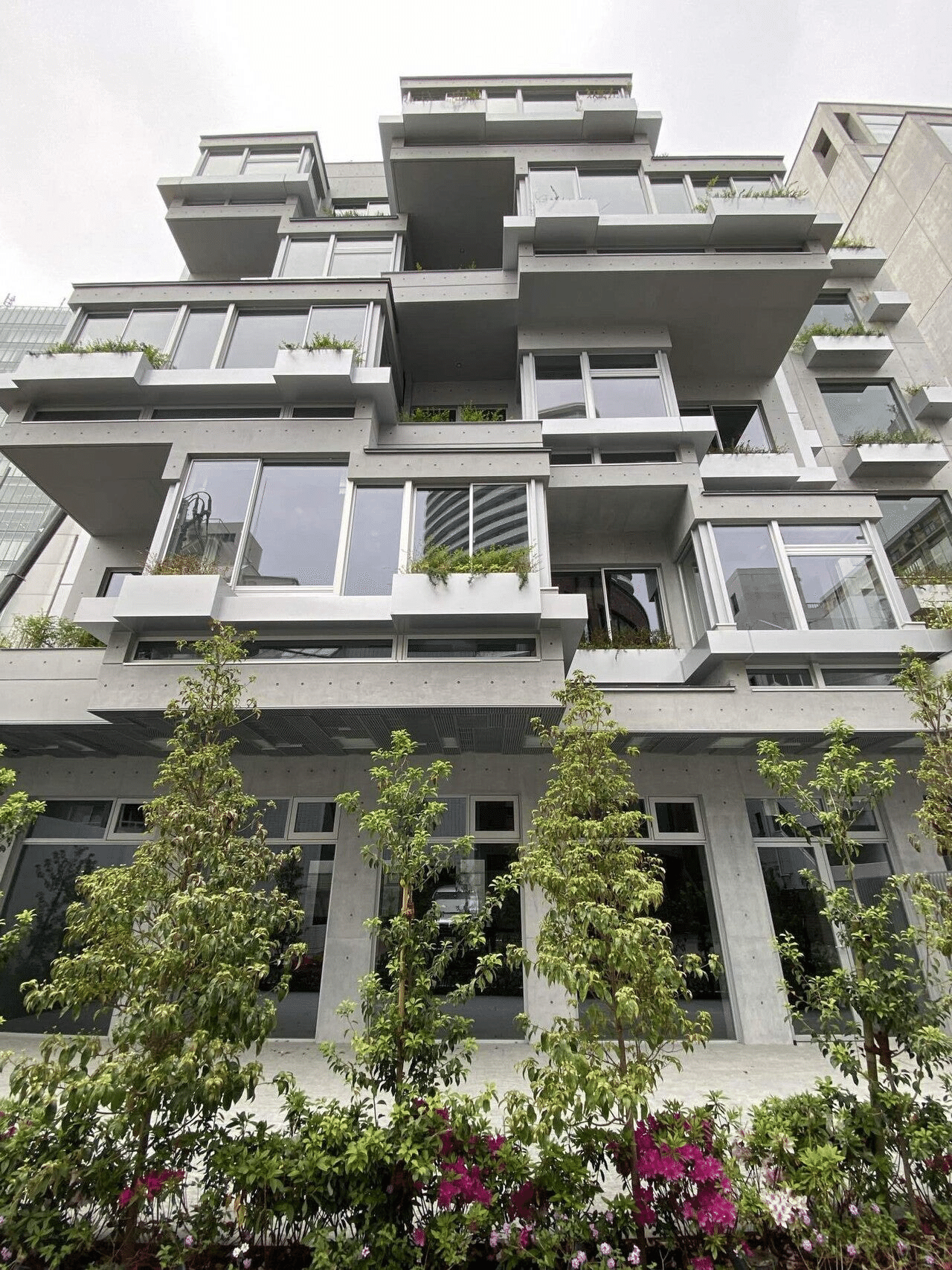 東京建築巡り〜独創的すぎるデザインの建築 ｜東京の建築&アート巡りオタク@tanrock