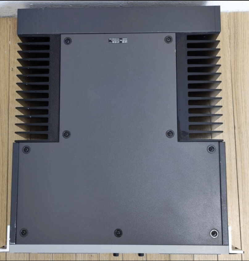 巨大なヒートシンクに惹かれたSONY AMS-3 モニタースピーカー付業務用パワーアンプ｜アラン藤島