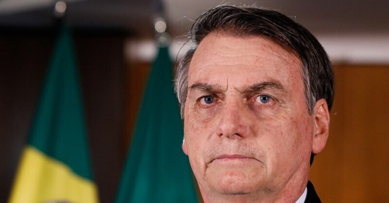 ブラジル・ボルソナロ前大統領の悔恨マスク｜racoco