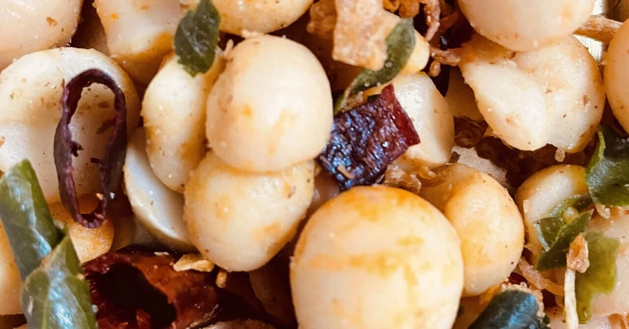 【Tom Yum flavored nuts are delicious!】 DoiTung Thai Herb Flavored ...