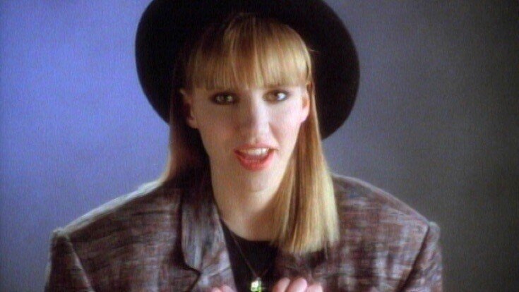 8月31日はデビー・ギブソンの誕生日。 Debbie Gibson / Lost In Your Eyes(1989 US:1 UK:34 ...