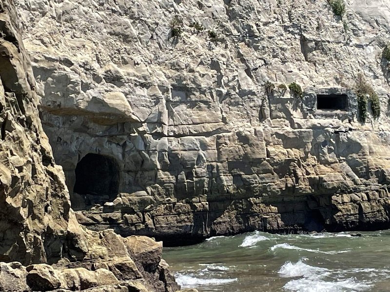 穴｜伏木庸平／fusegi yohei