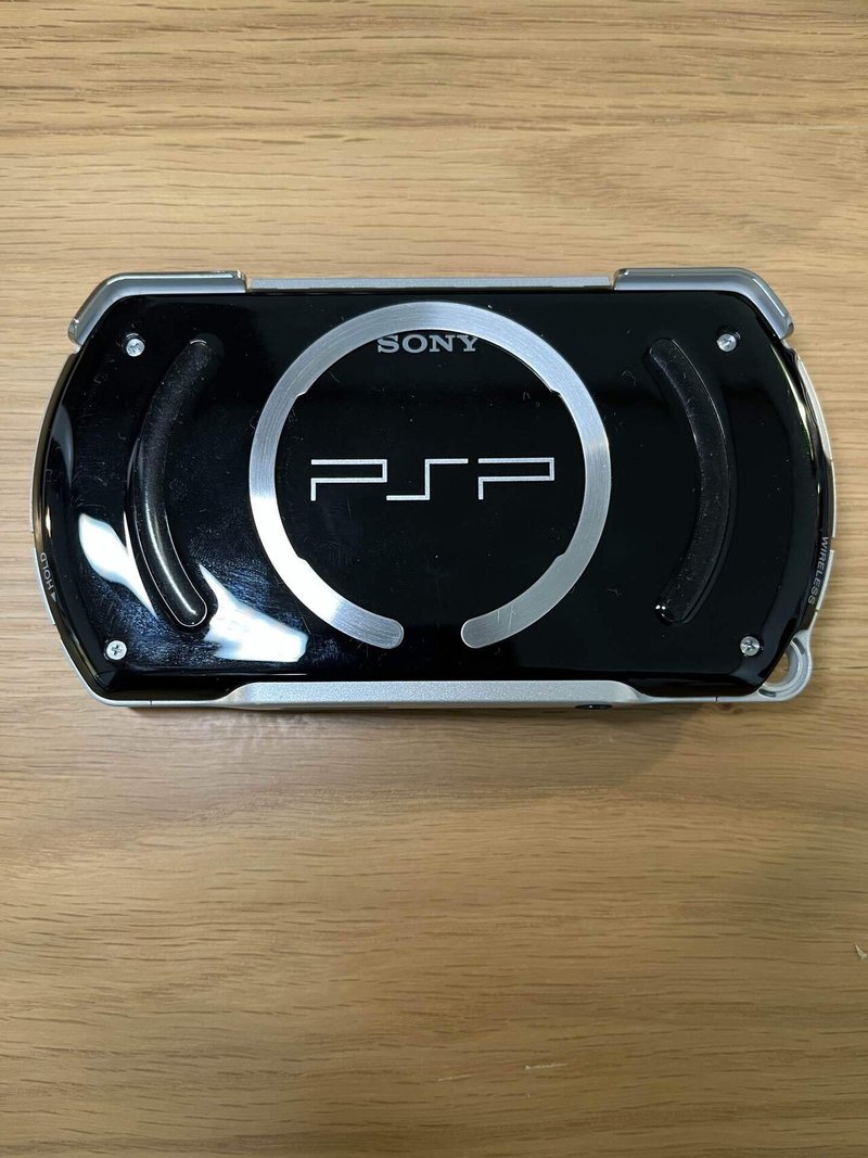 psp goのバッテリーを交換してみた｜ヒトバシラ