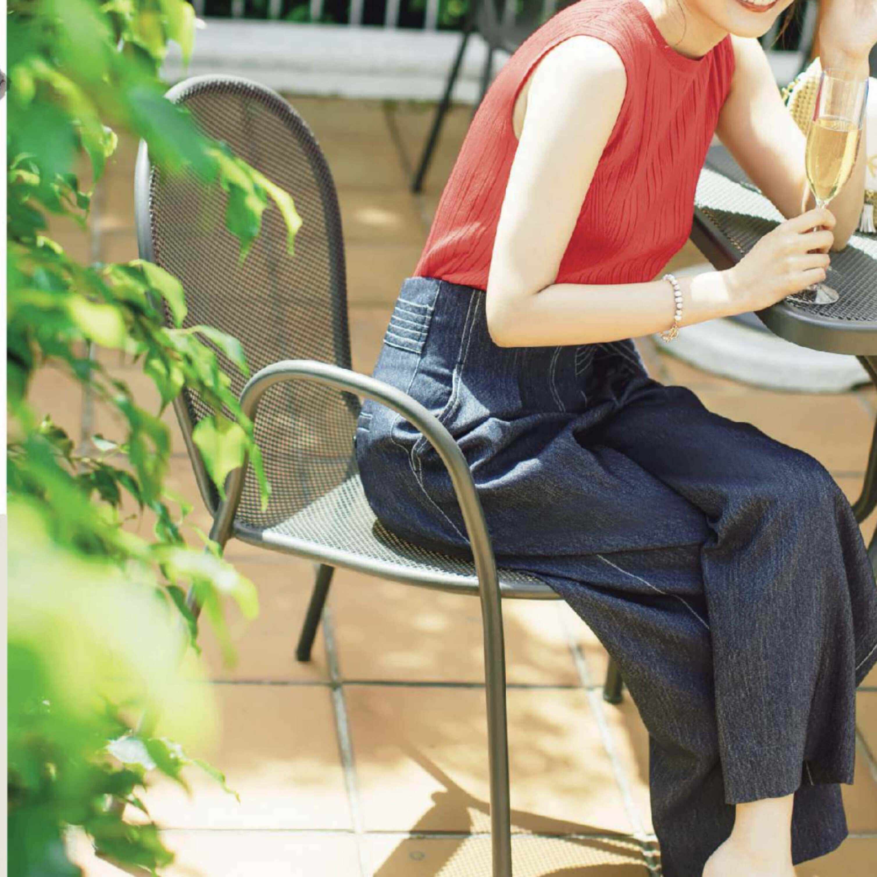 絶望の中で希望の光を讃え崇める聖歌から、希望を与えるゴスペルへ：『天使にラブ・ソングを…』ひとくち解説｜Hana_Ponta