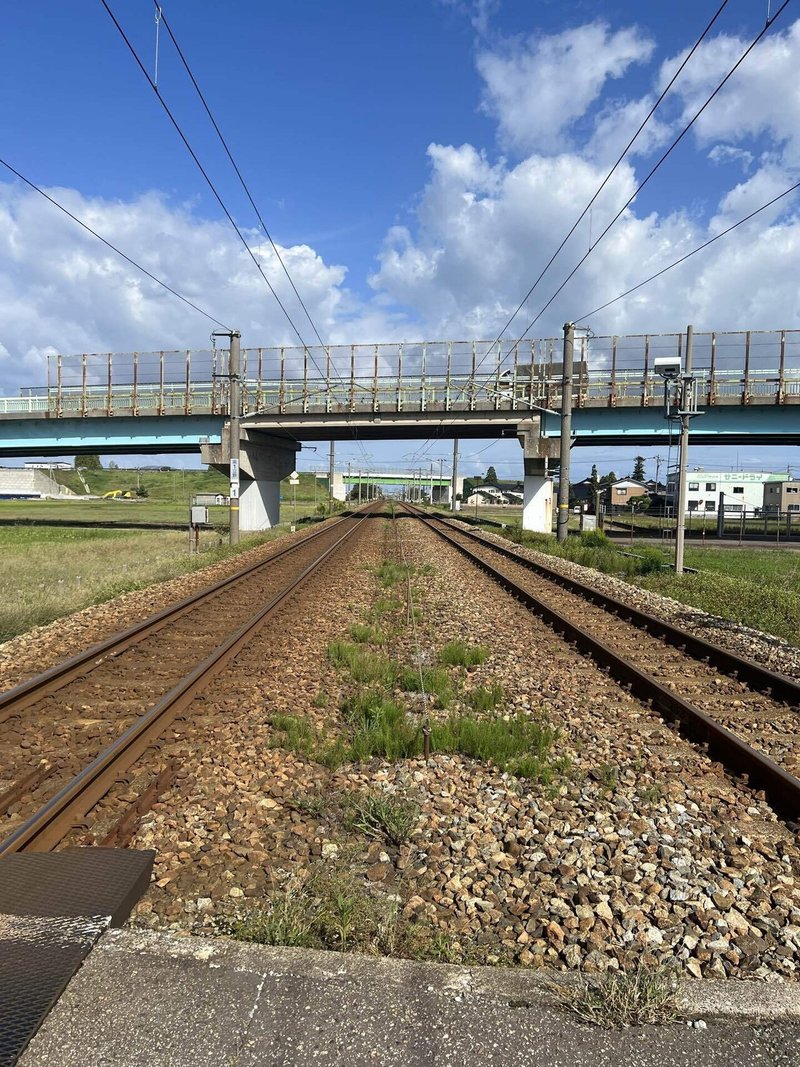 しあわせについて考えるとき、しあわせが何にハマるか考えてみることから始めてみるのはどうだろうー『魂の色は青』を感じるために黒部まで行ってきたー｜Seina Morisako