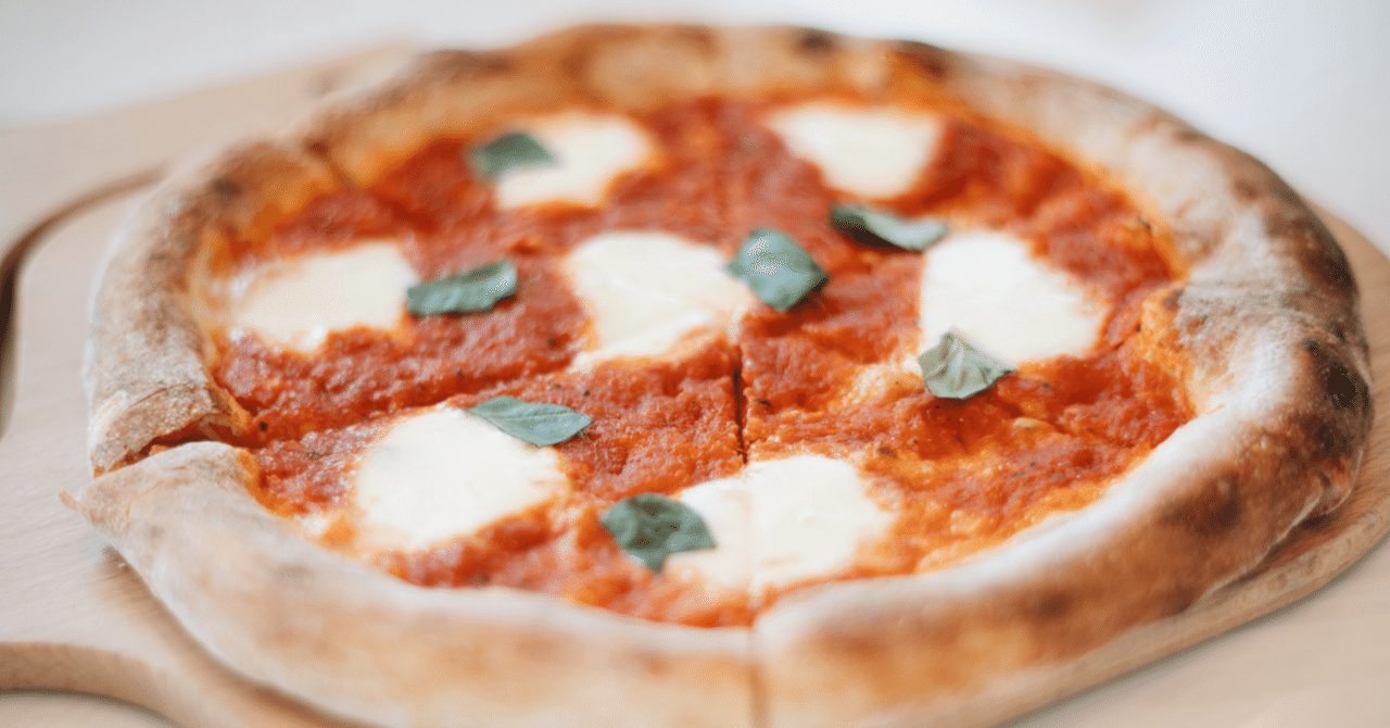 ピザは生地から作る妻｜naoto