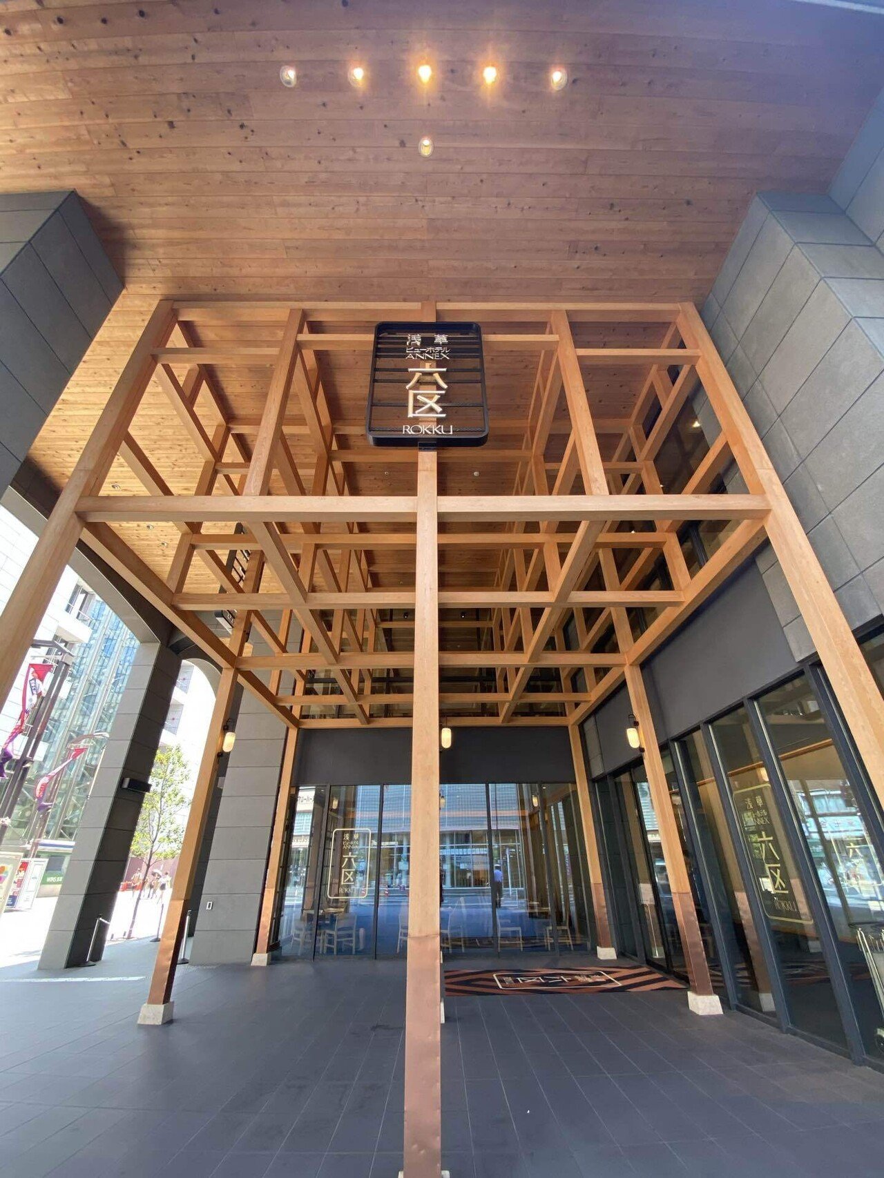 東京建築巡り〜歌舞伎をコンセプトにしたホテル ｜東京の建築&アート巡りオタク@tanrock