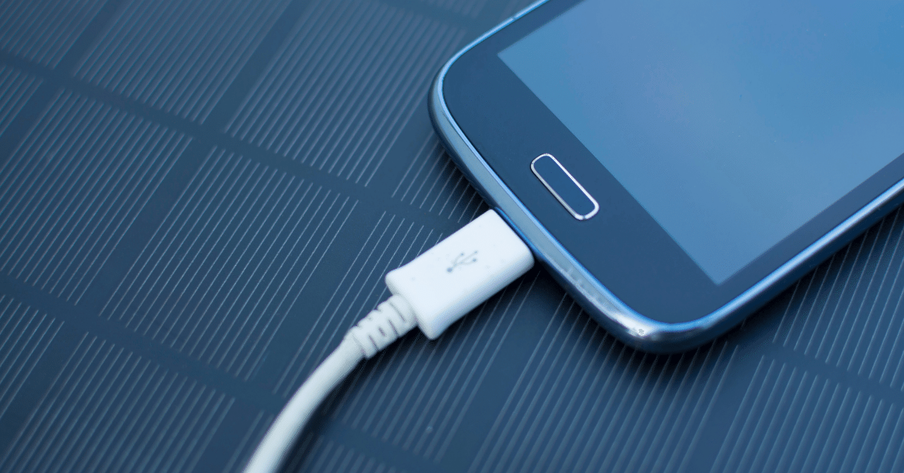 CIOの充電器とモバイルバッテリー｜SENNEKO@マイクラウド