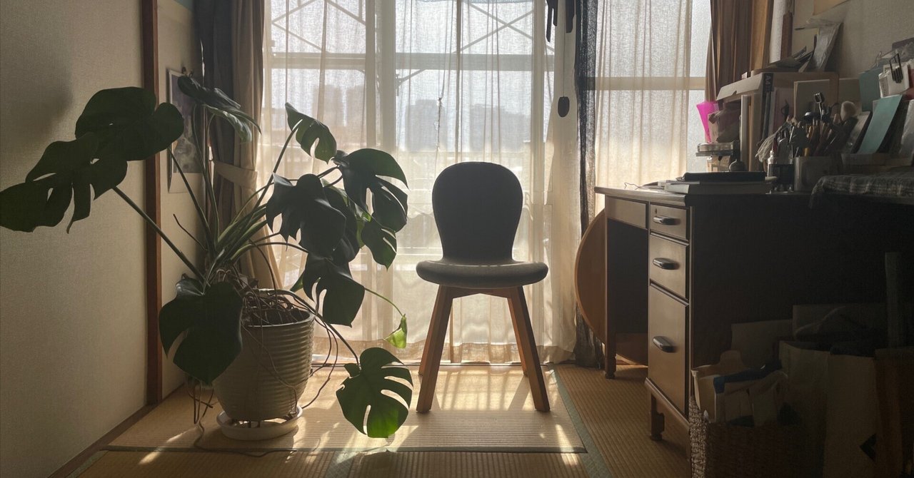 投げ銭写真館｜五つの椅子とがらんどう｜mayur kitamura