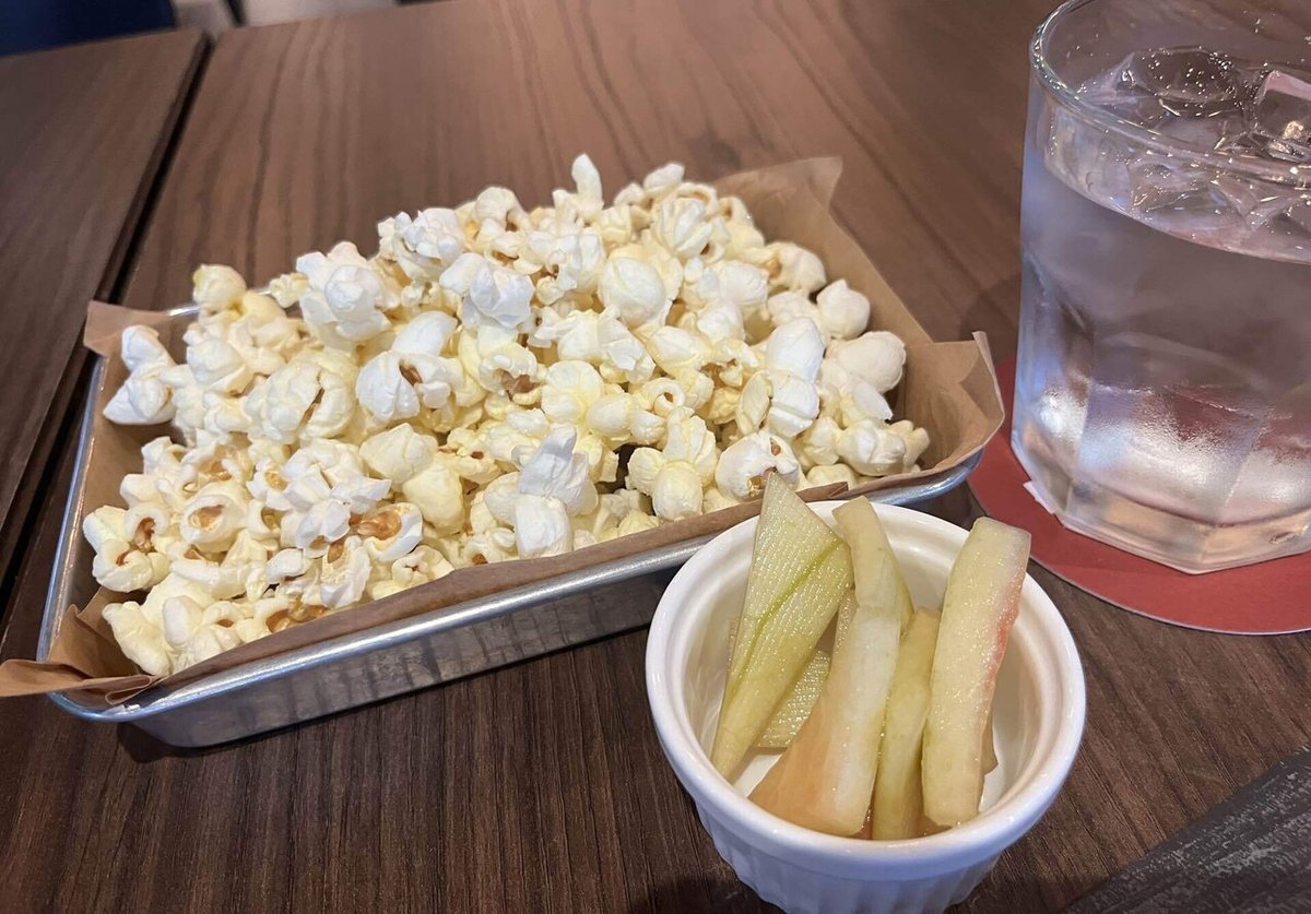 【Rolling Ribs Brew Bar & BBQ】オープンエアーで堪能する燻製肉のバーベキューとビールの組み合わせが最強すぎた😆🍺 ...