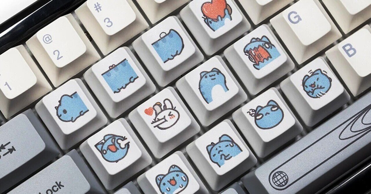 青猫ちゃんとBunnyちゃん、キーボード上に遊び｜KPrepublic