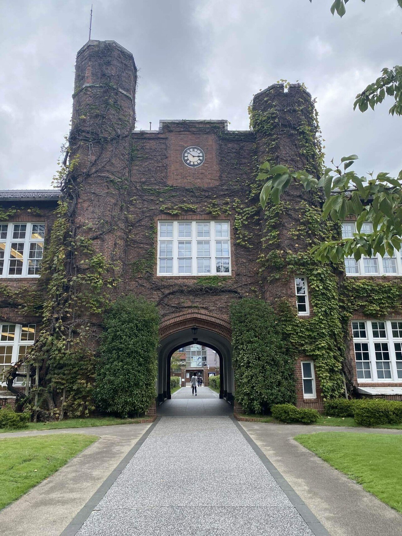 東京建築巡り〜ハリーポッターに出てきそうなキャンパス ｜東京の建築&アート巡りオタク@tanrock