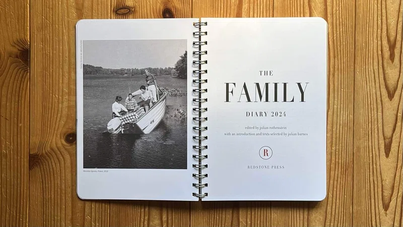 The Redstone Diary 2024: The Family Diary Julian Rothenstein ed ...